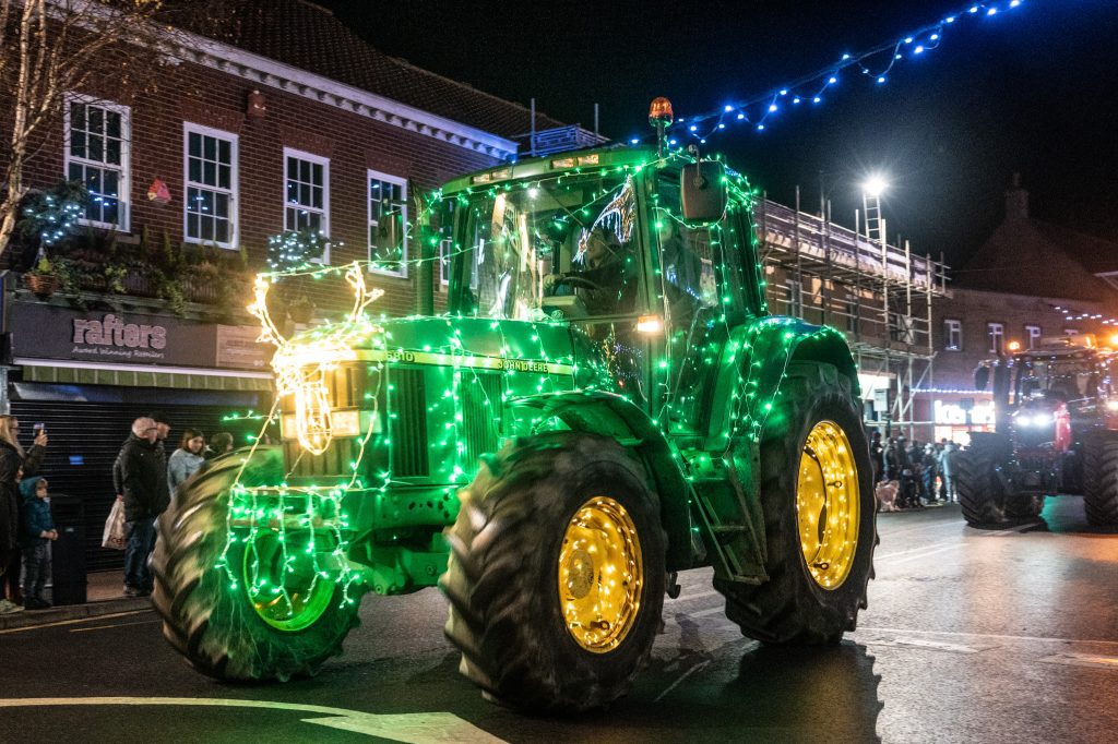 The Wolds Festive Illuminated Charity Truck and Tractor Run comes to ...