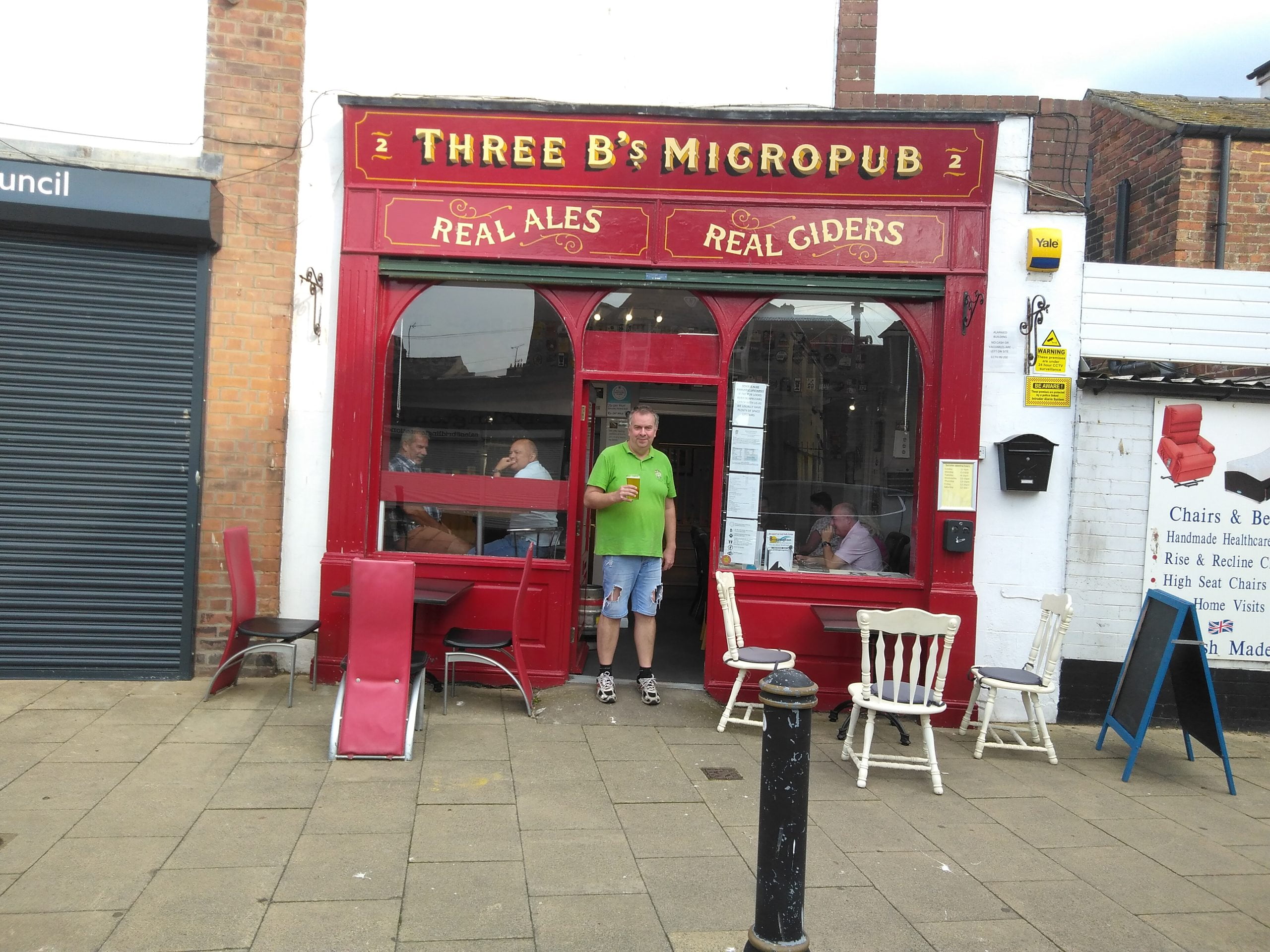 BRIDLINGTON MICROPUB NAMED JOINT-WINNER OF CAMRA'S YORKSHIRE PUB OF THE ...